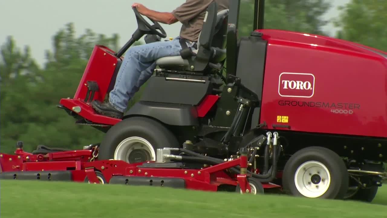 Toro® Groundsmaster® 4000-D – Easy Operation - Toro Commercial Video